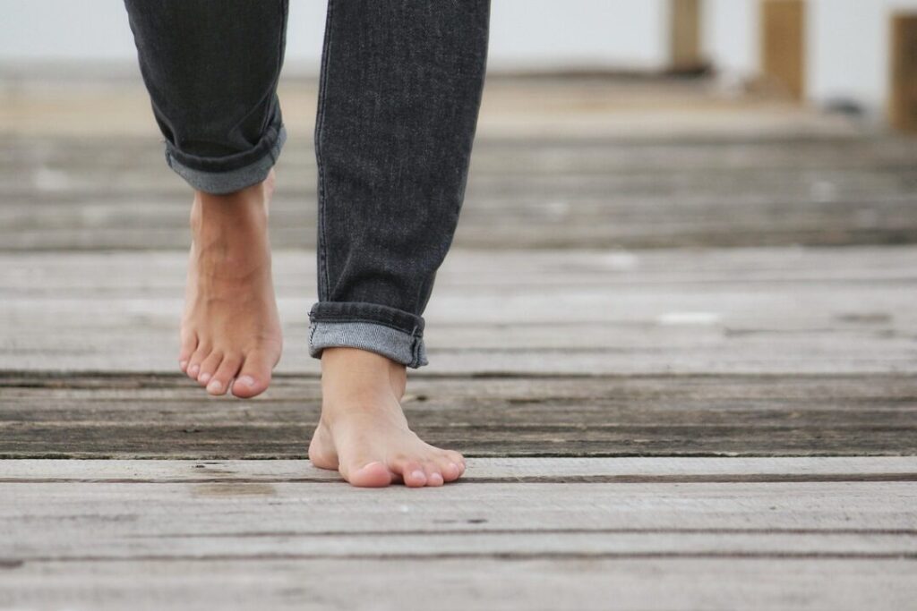 Barefoot zóny – chození naboso jako terapie